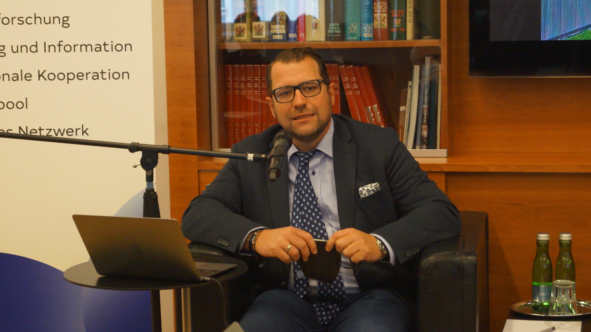 Präsentation bei der österreichischen Gesellschaft für Außenpolitik und ...